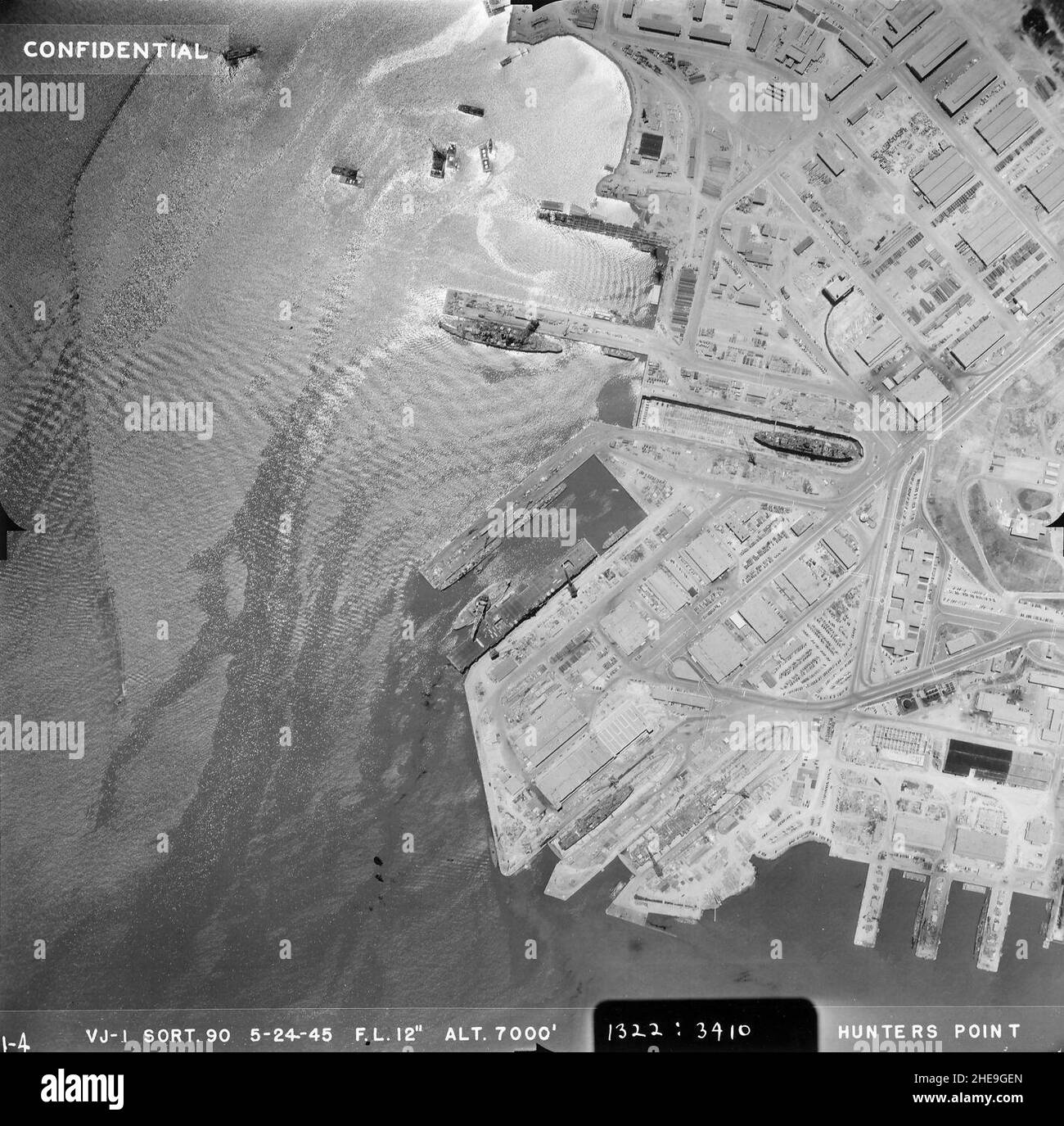 San Francisco Naval Shipyard aerial 24 May 1945 Stock Photo - Alamy