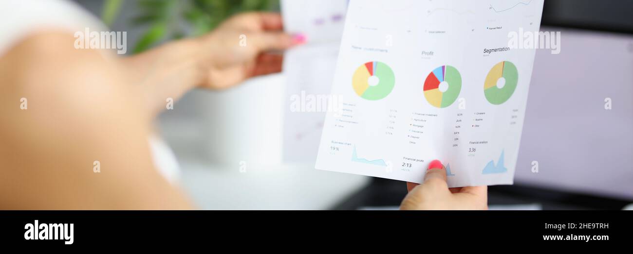 Clever employee at desktop Stock Photo - Alamy