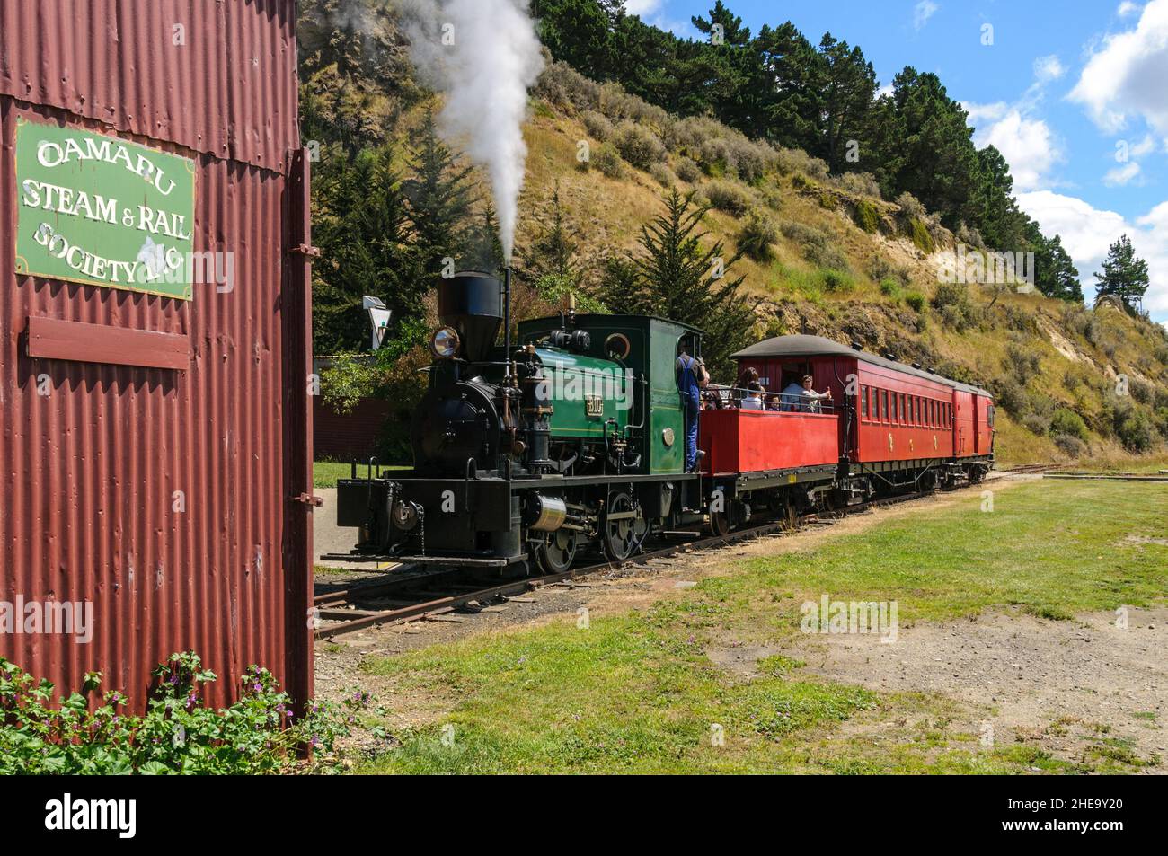 Oamaru Steam and Rail Society Red shed and steam train in Otago, South ...