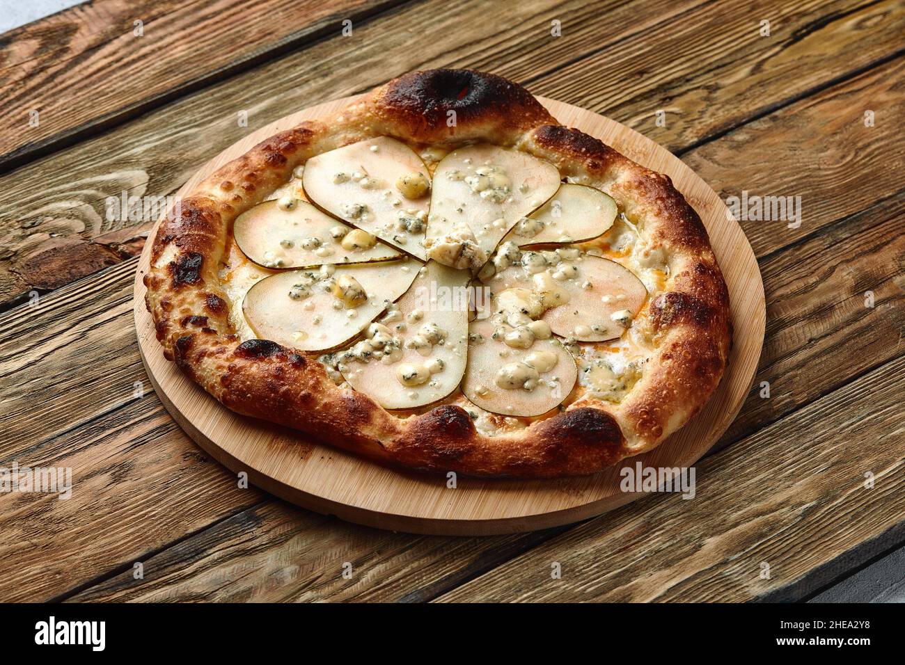 Pizza with pears hi-res stock photography and images - Alamy
