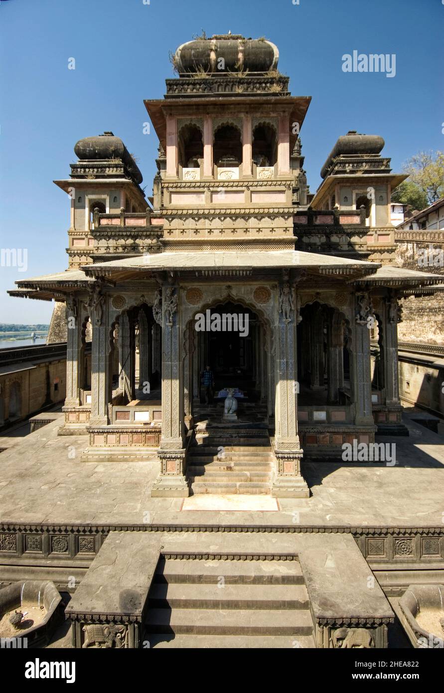 Maheshwar Temple of Hindu God Shiva at holy place Maheshwar Stock Photo ...
