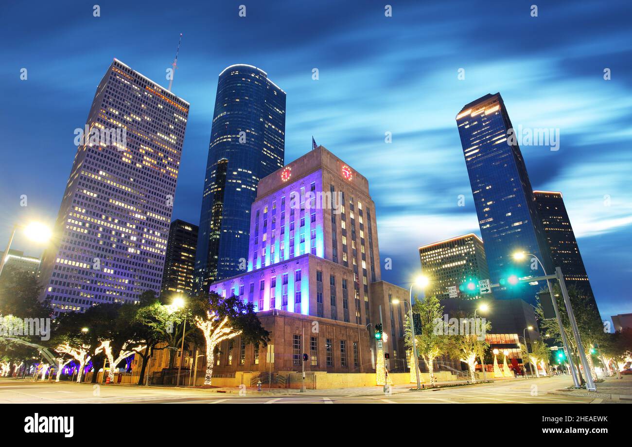 Houston skyline and city hall hi-res stock photography and images - Alamy