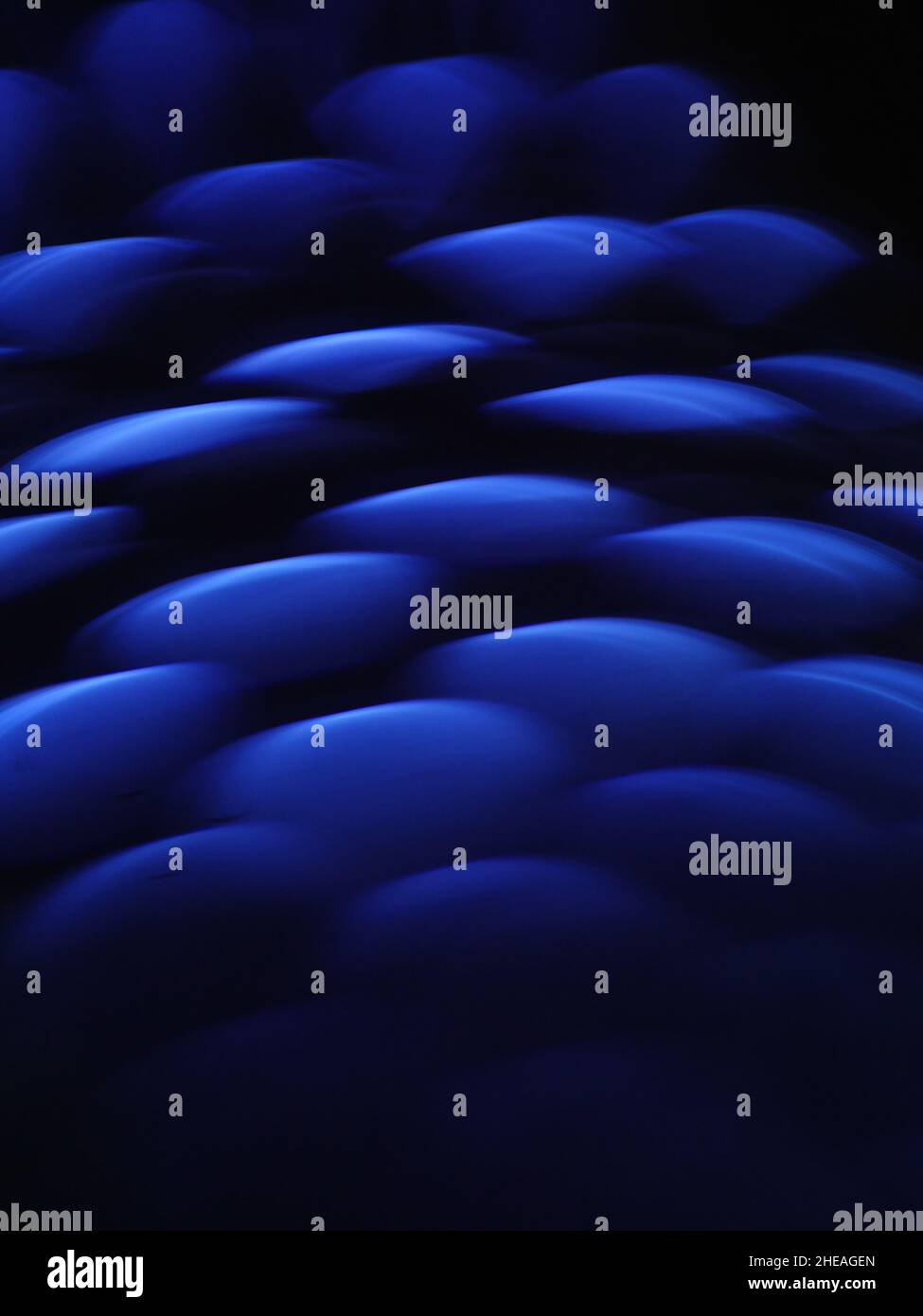 Blue background bokeh hi-res stock photography and images - Alamy