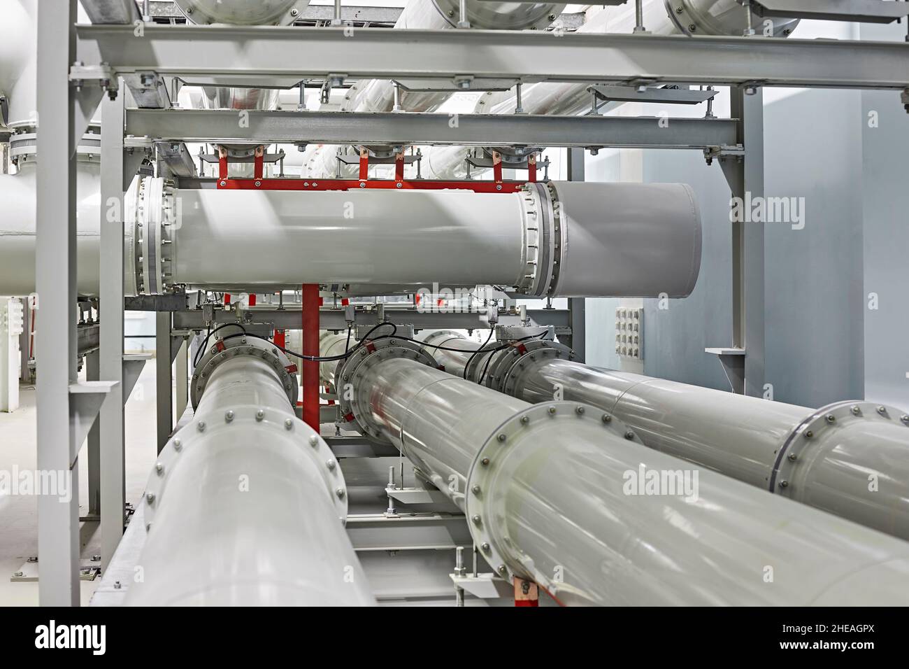 Gas-insulated high-voltage busbars, concept industry, power generation ...