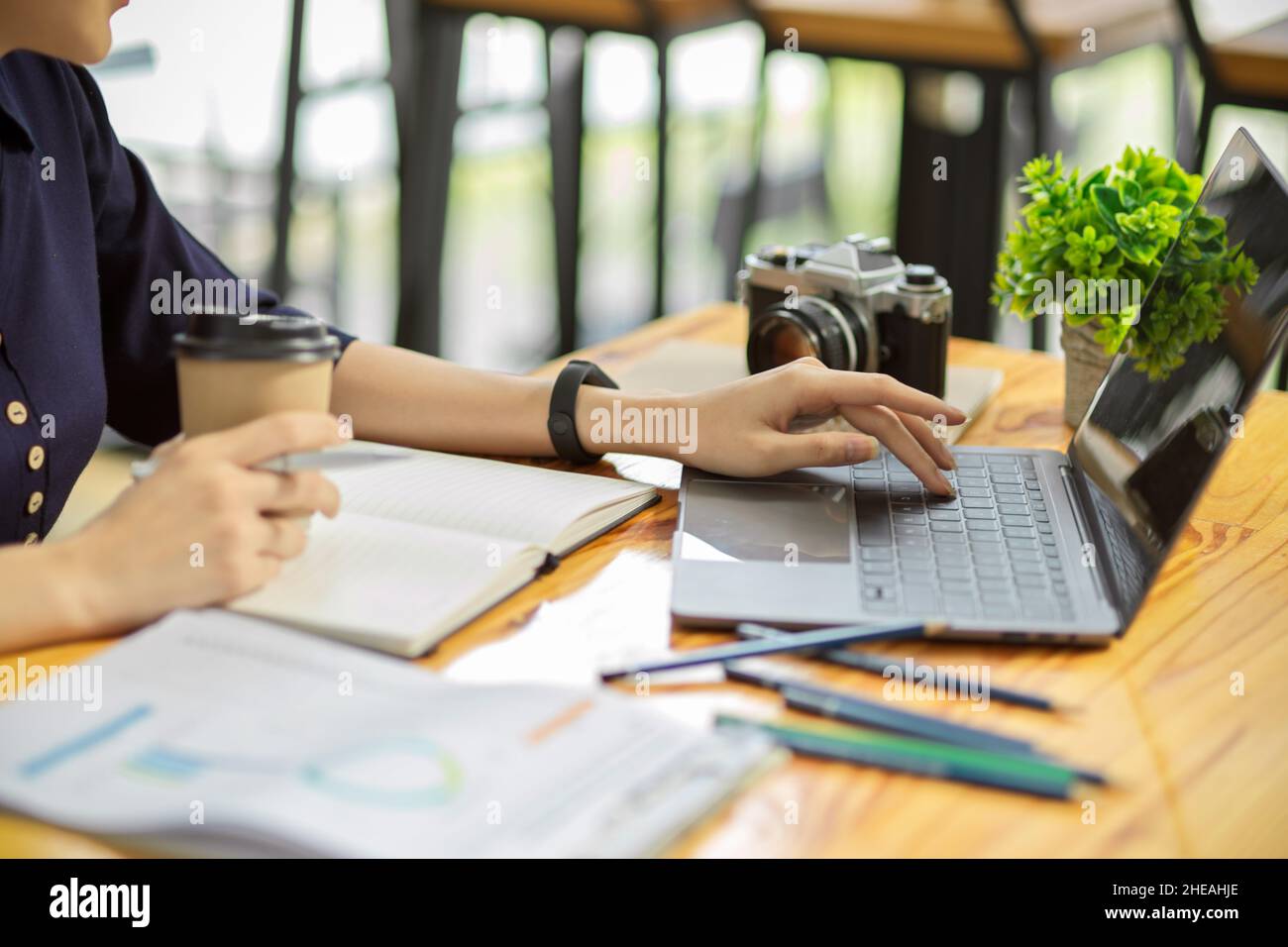 Worker researching hi-res stock photography and images - Alamy