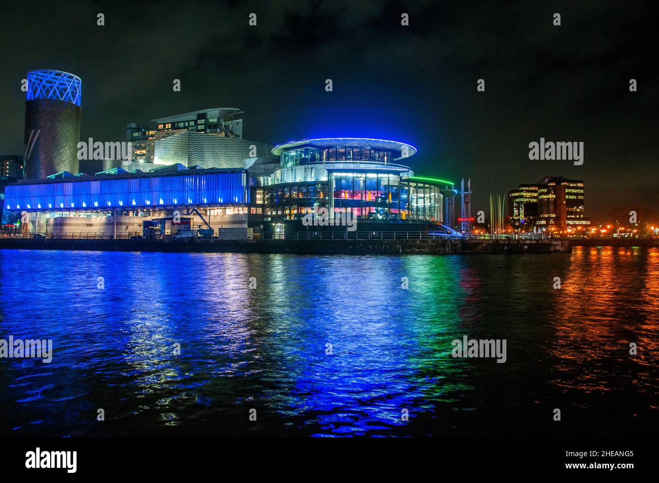 Lowry Outlet Shopping mall - Night time at Salford Quays, Greater ...