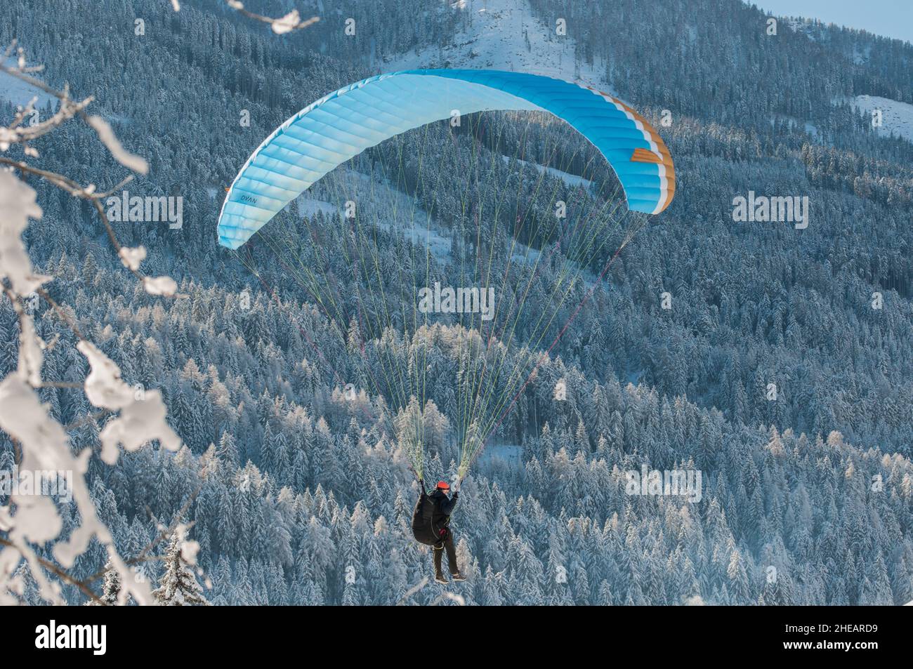 Para glider gliding glide hi-res stock photography and images - Alamy