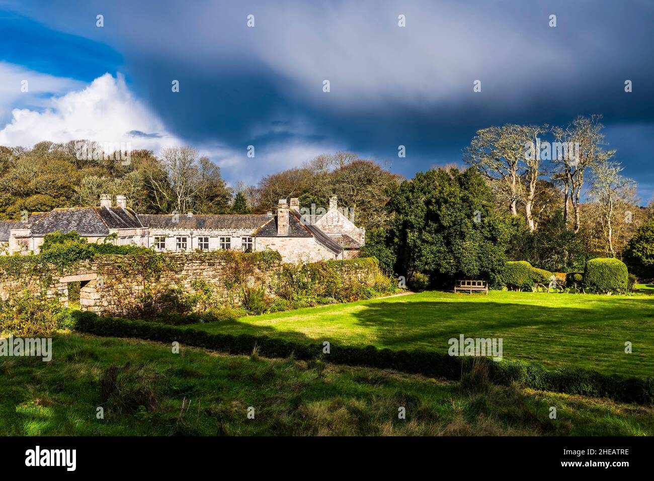 Godolphin house cornwall hi-res stock photography and images - Alamy