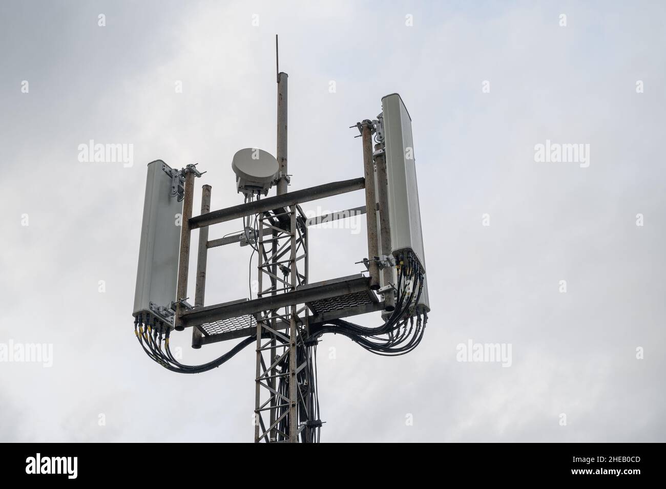 Modern cell hi-res stock photography and images - Alamy