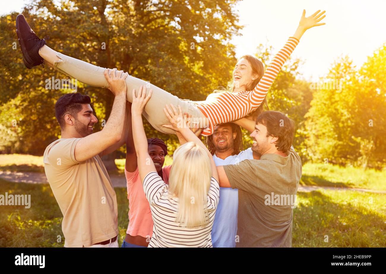 Team building exercise hi-res stock photography and images - Alamy