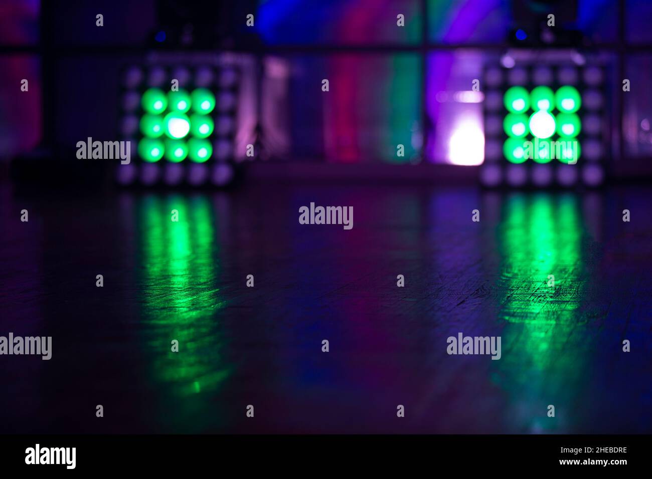 Blue stage lighting hi-res stock photography and images - Alamy