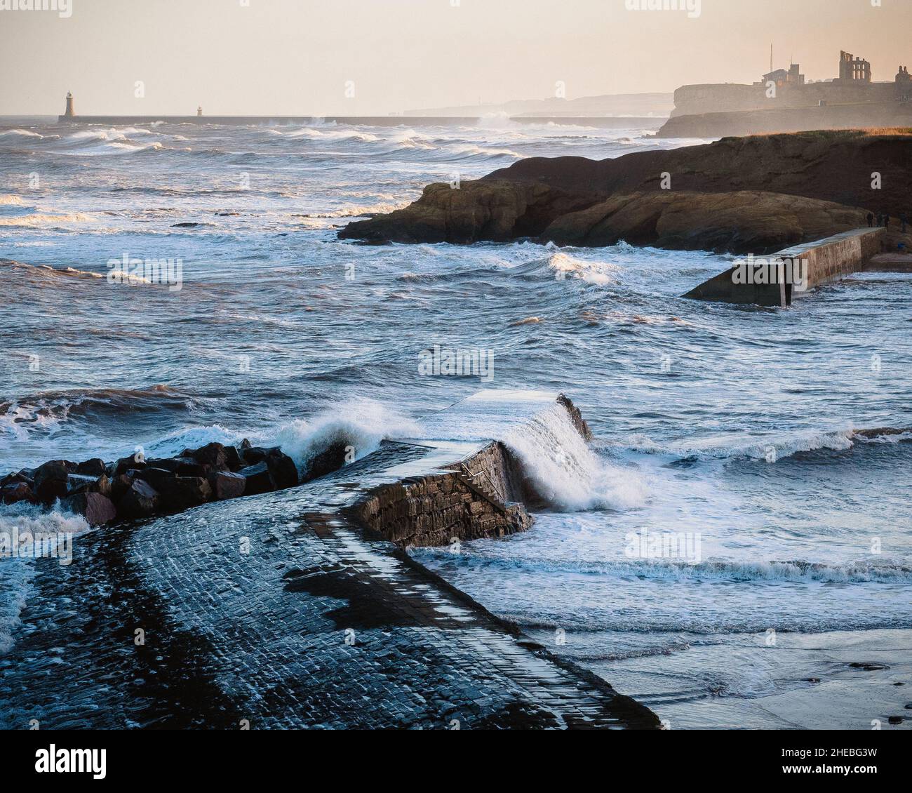 Tynemouth harbour hi-res stock photography and images - Alamy