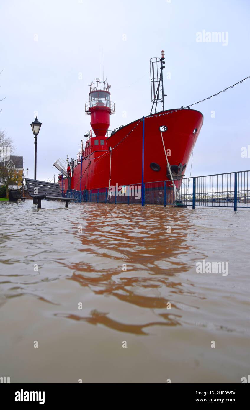 04/01/2022 Gravesend UK. A flood warning was in place today and the ...