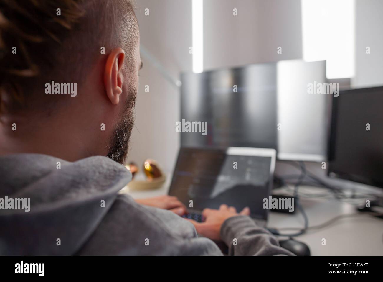 Pc monitors hi-res stock photography and images - Alamy