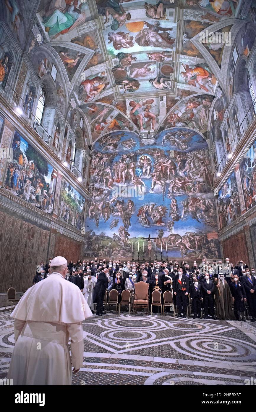 Hall of the blessing vatican apostolic palace hi-res stock photography ...