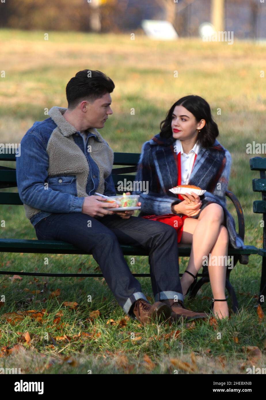 New York - NY - 20191125 - Lucy Hale and Zane holtz pictured sitting on a bench enjoying their ...