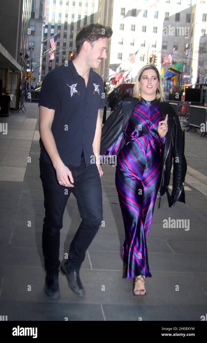 New York Ny 20190206 Cassadee Pope And Sam Palladio At The Today Show Pictured Cassadee