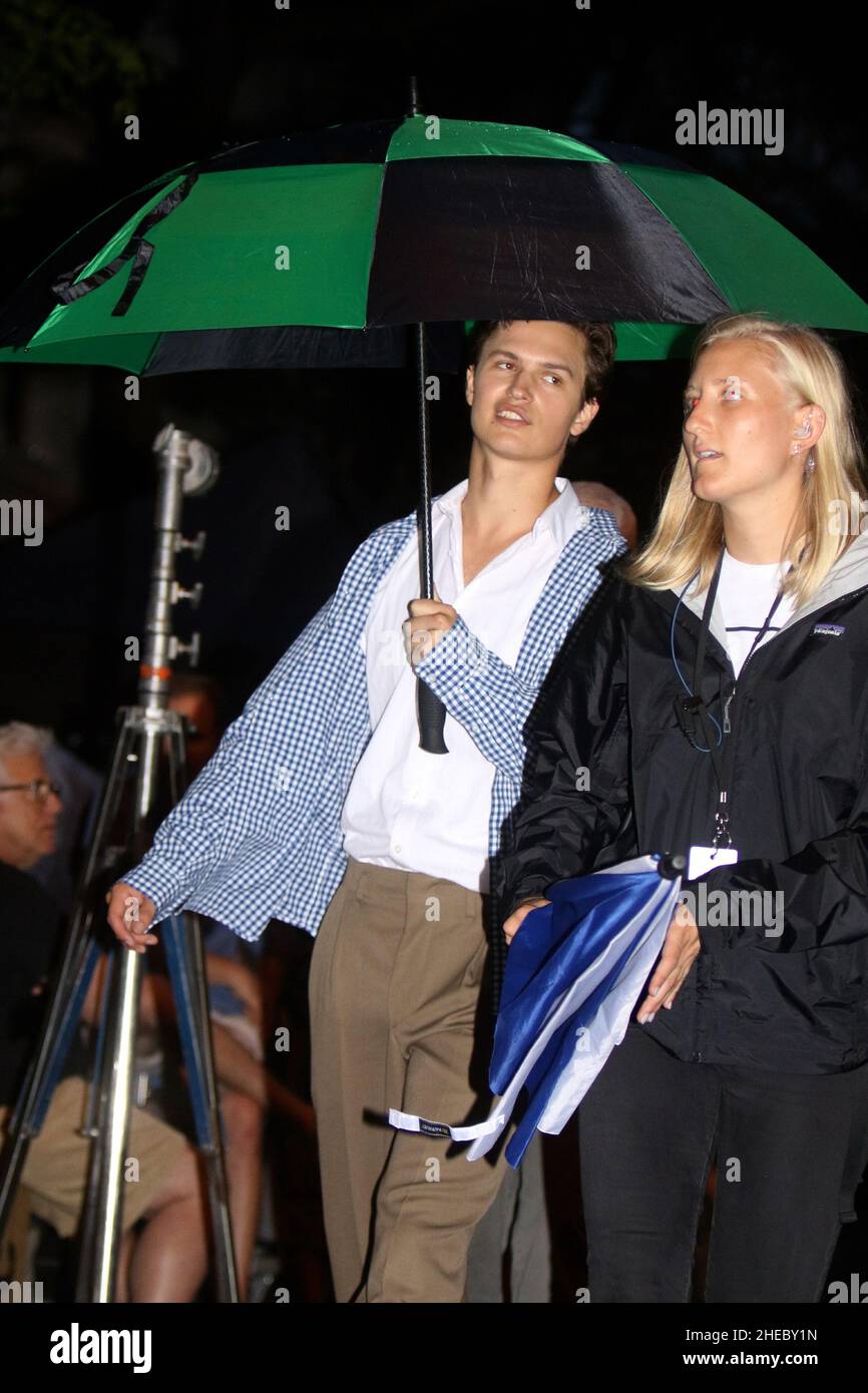 New York - NY - 20190724 Steven Spielberg directs the "Jets" scene of ...