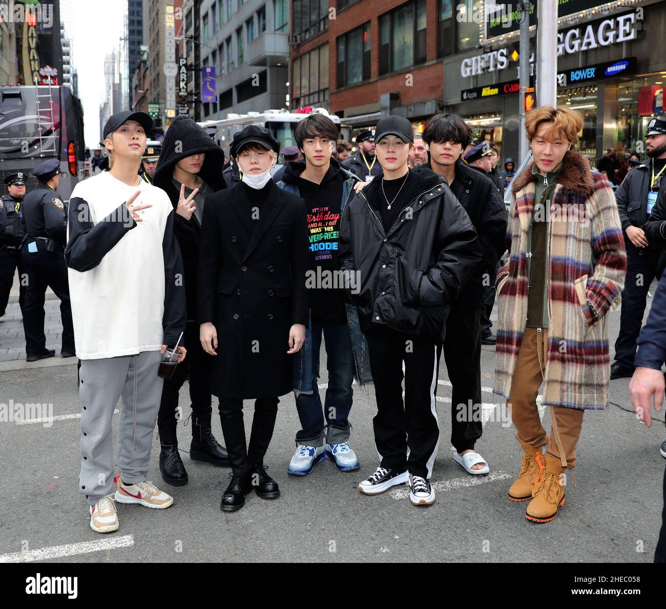 New York - NY - 20191231- Celebrities in Times Square for New Years Eve ...