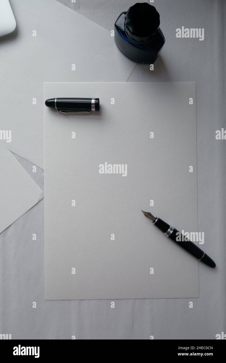 Blank notebook fountain pen hi-res stock photography and images - Alamy