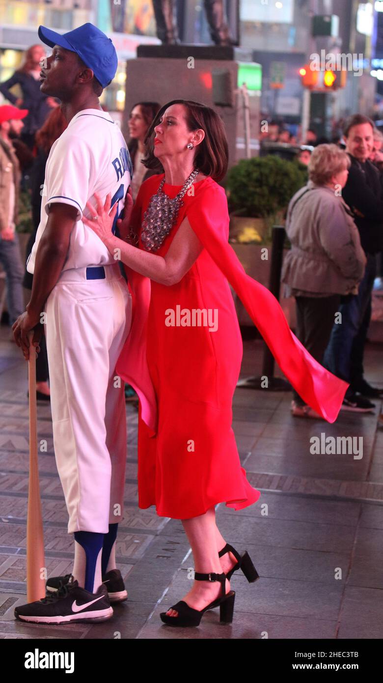 New York - NY - 20190424Hilary DuffSutton Foster and Miriam Shor ...