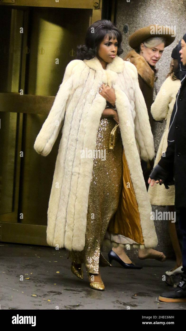 New York Ny 20191108 Jennifer Hudson Wearing A Diamonds Necklace