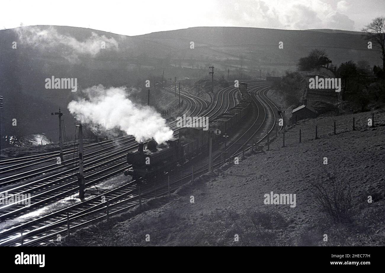 Steam train uk 1940s hi-res stock photography and images - Alamy