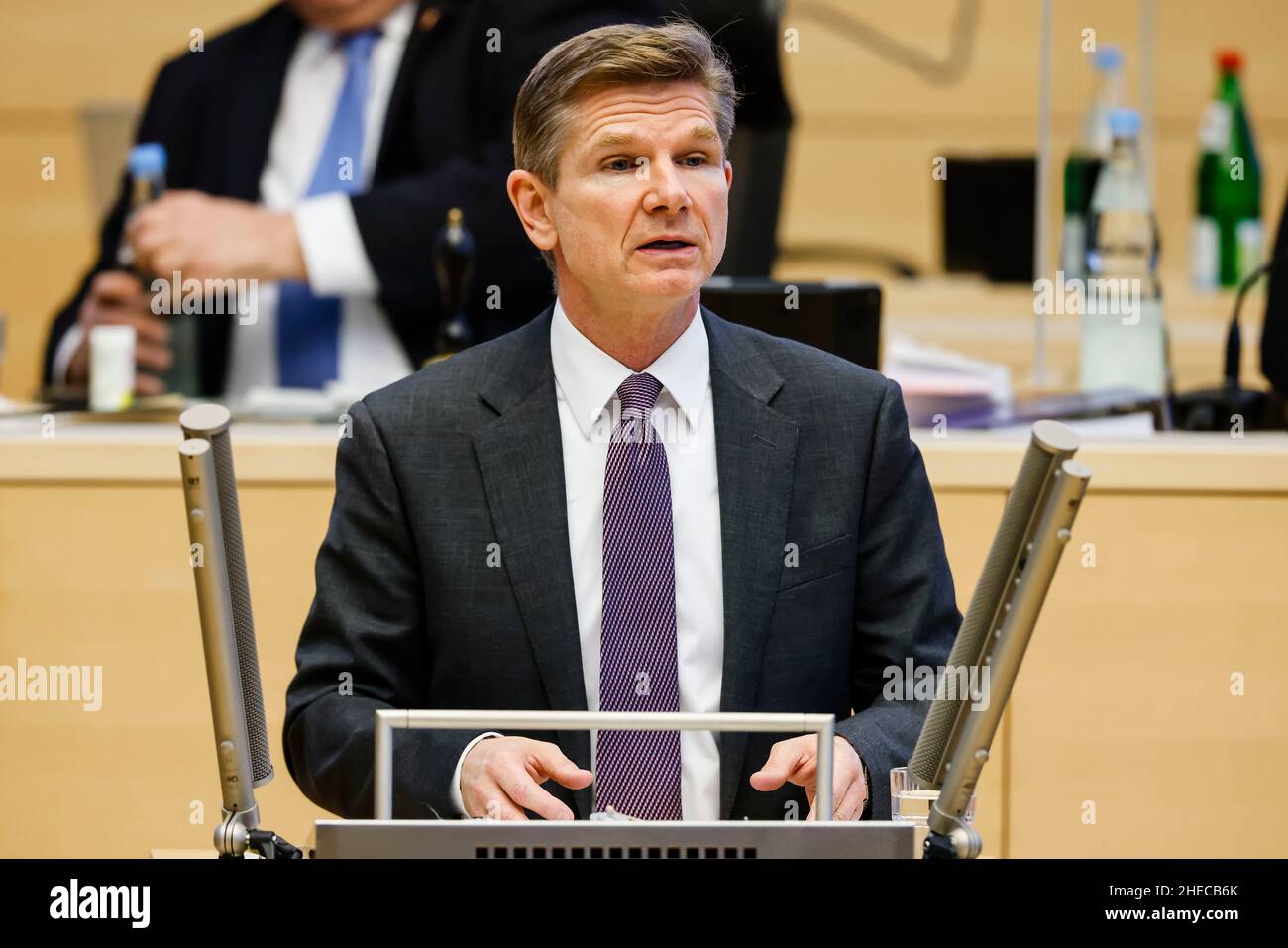 Kiel, Germany. 10th Jan, 2022. Health Minister Heiner Garg (FDP) speaks ...