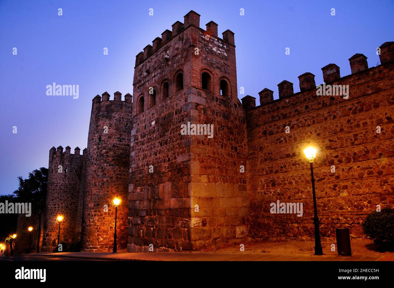 Medieval wall of the City of Toledo Stock Photo - Alamy
