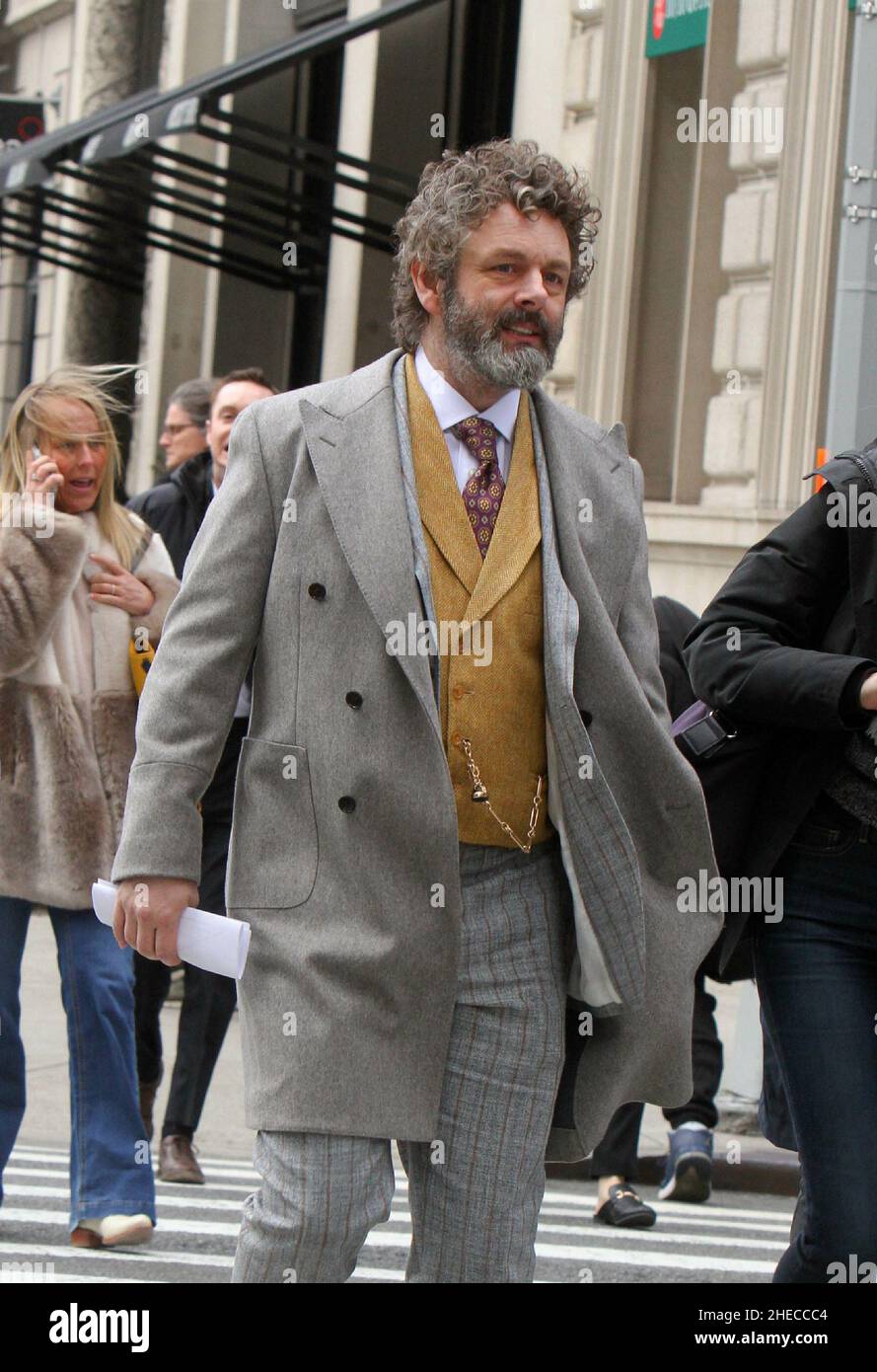 New York - NY - 20190318 Michael Sheen Filming 'The Good Fight' in ...