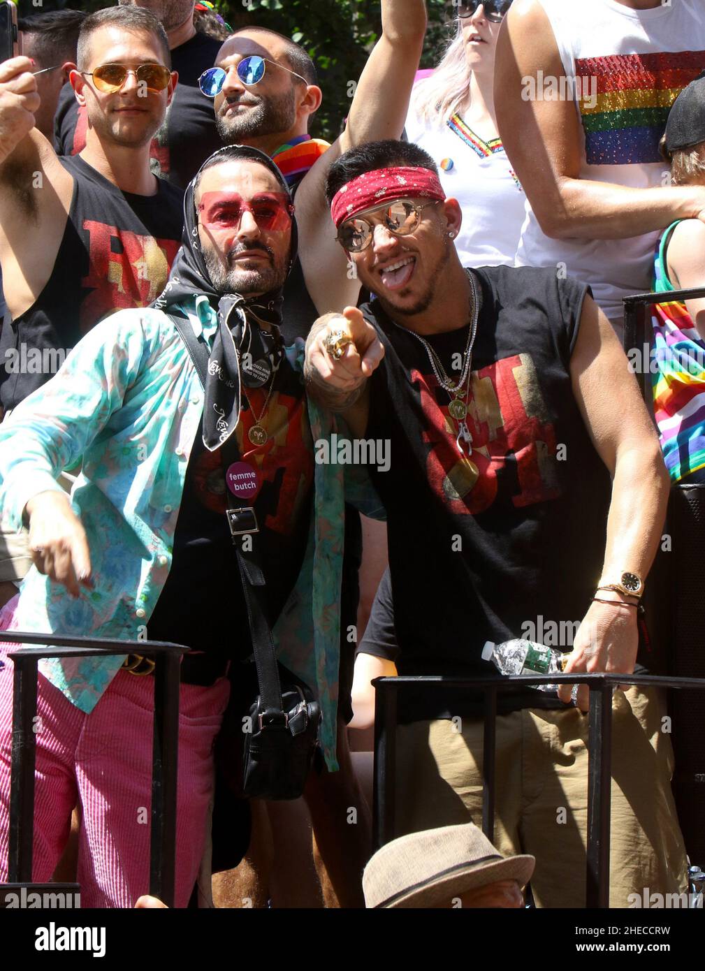 New York - NY - 20190630 Marc Jacobs kisses his husband Charly ...