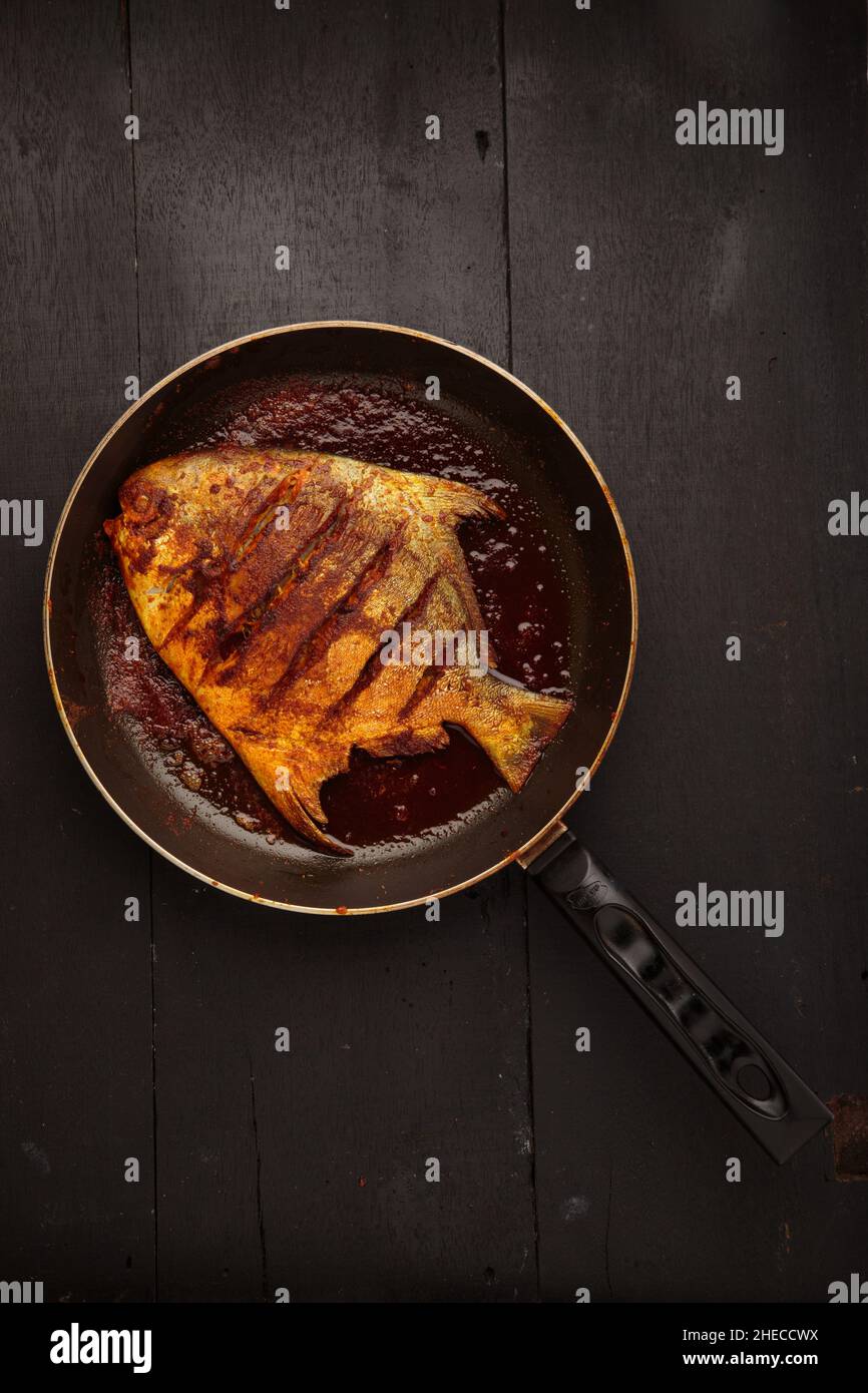 Indian fried fish hi-res stock photography and images - Alamy