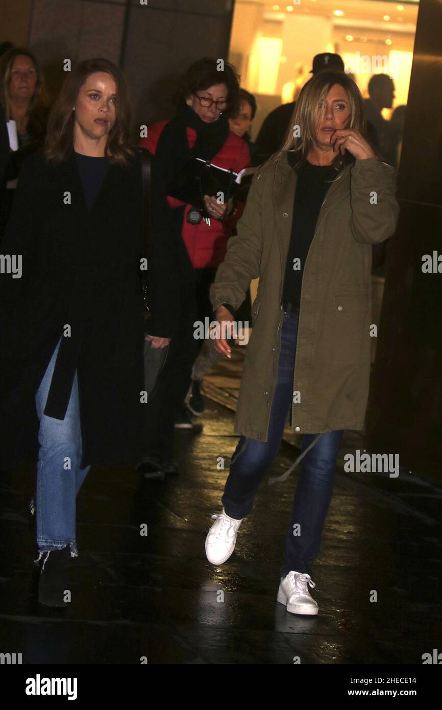 New York - NY - 20190509 Jennifer Aniston and Reese Witherspoon fight a ...