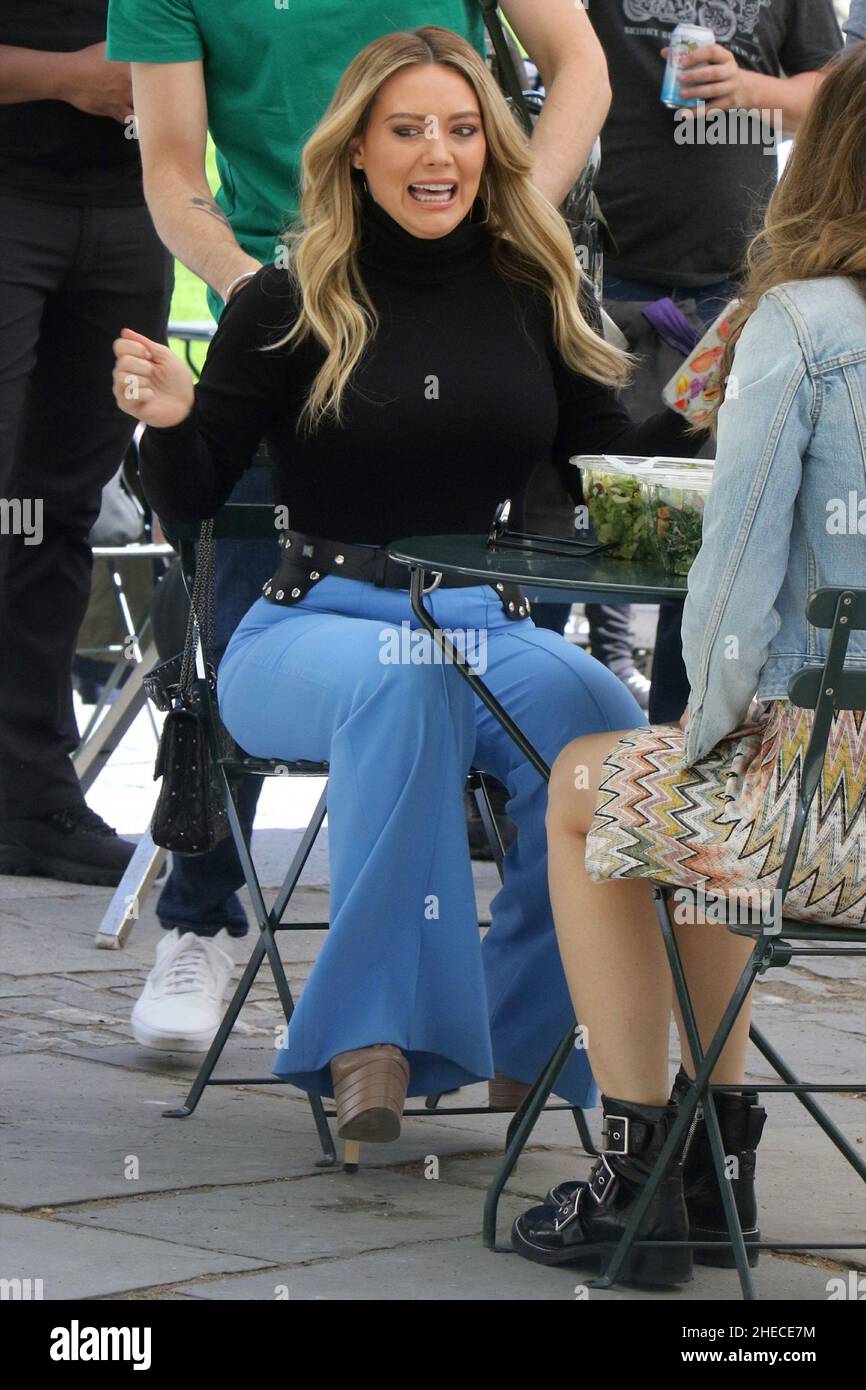 New York - NY - 20190425 Hilary Duff and Sutton Foster pictured ...