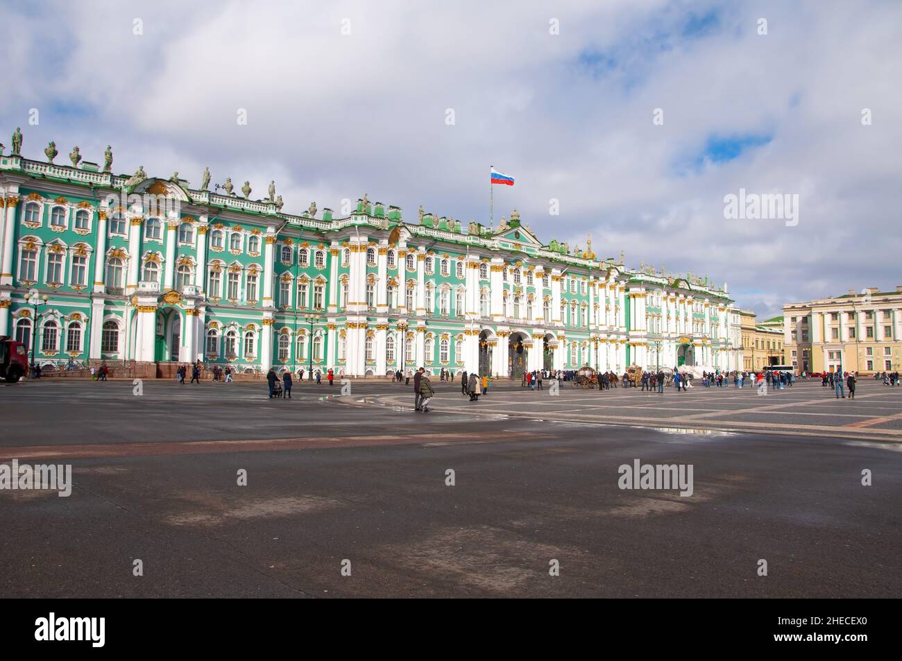Hermitage museum st petersburg exterior hi-res stock photography and ...
