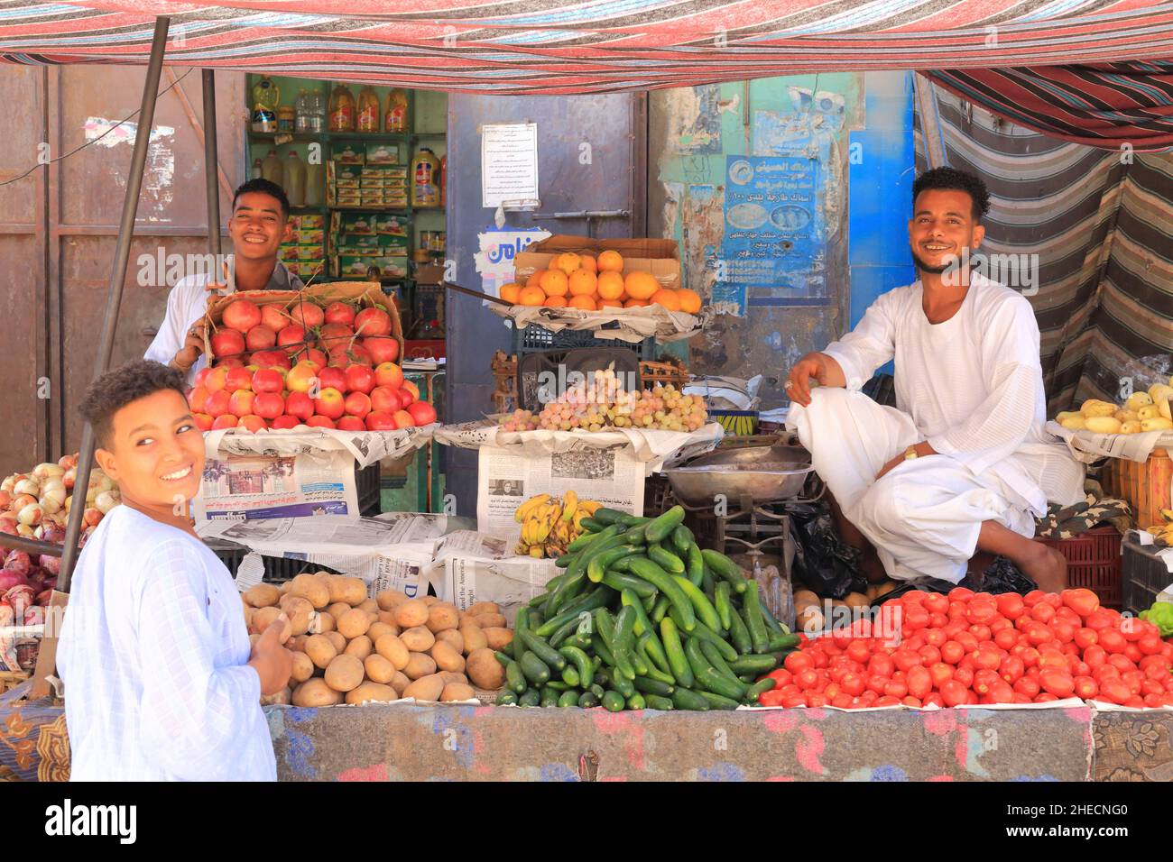 Egypt fruit market hi-res stock photography and images - Alamy