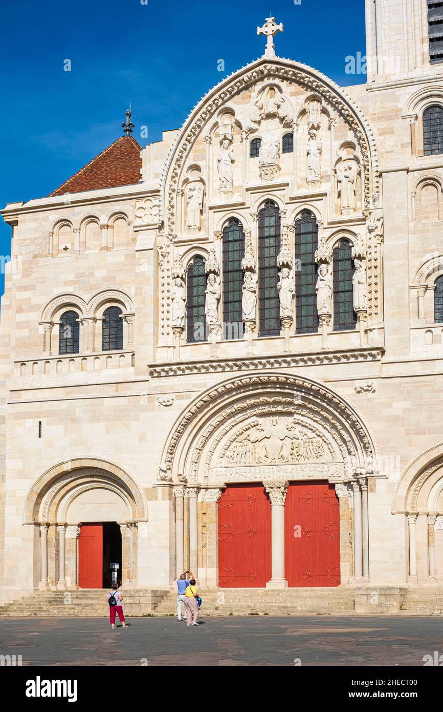 France, Yonne, Morvan regional natural park, Vezelay, a UNESCO World ...