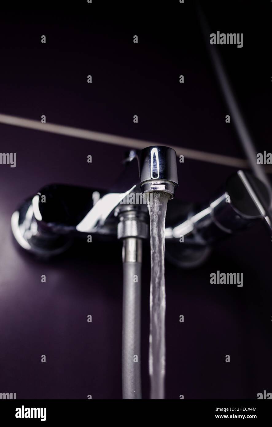 Close the tap hi-res stock photography and images - Alamy