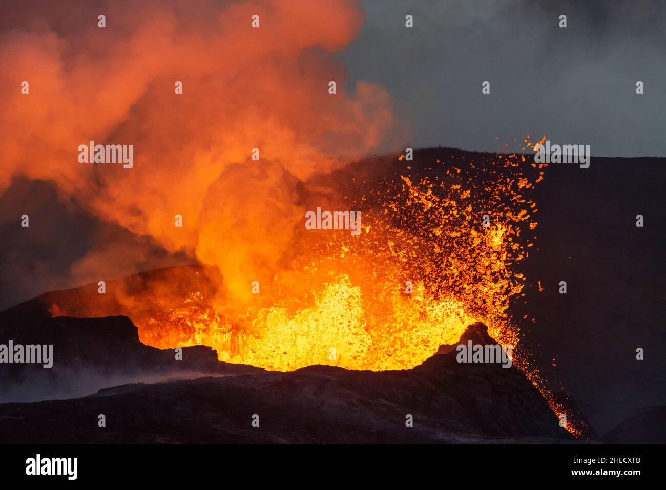 Reykjanes peninsula eruption hi-res stock photography and images - Alamy