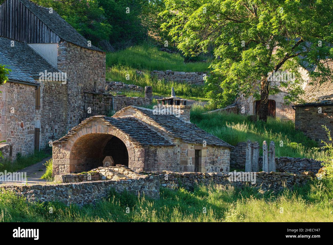 France, Lozere, Lanuejols, Masseguin hamlet, washhouse and bread oven ...