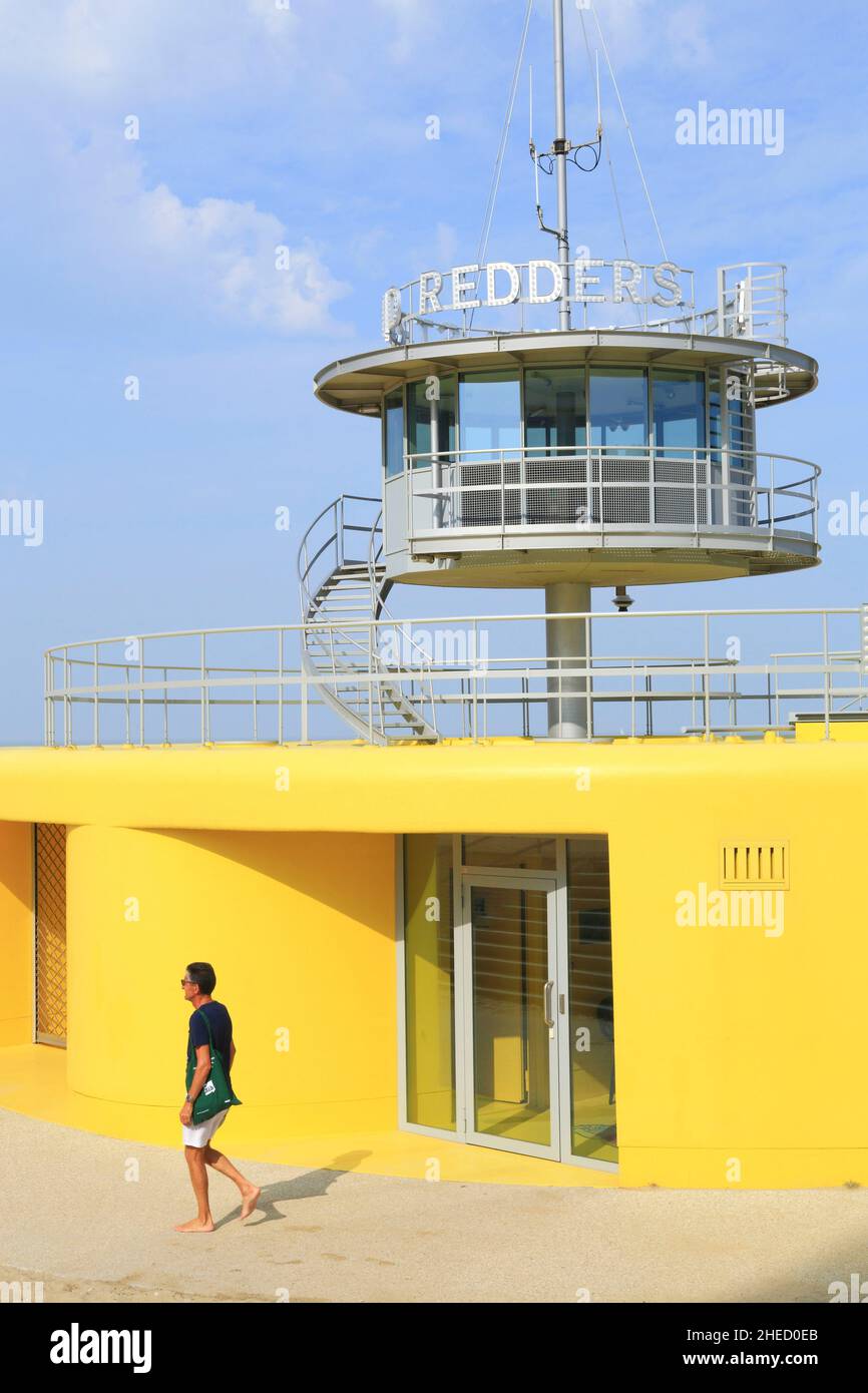 Belgium, West Flanders, Knokke Heist, beach by the North Sea, lifeguard ...