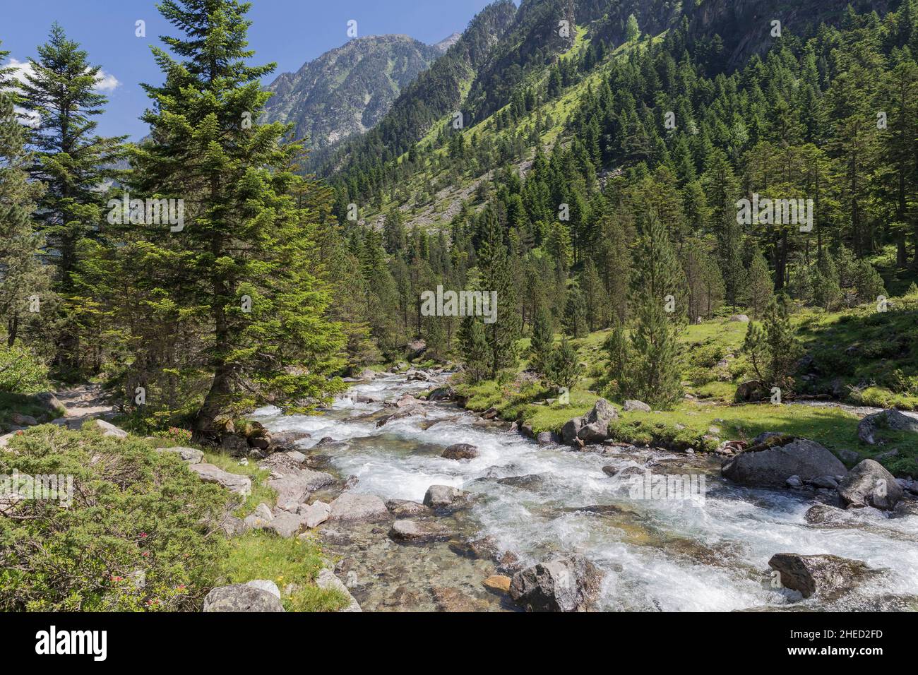 Lutour valley hi-res stock photography and images - Alamy