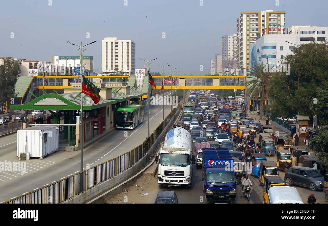 Karachi bus station hi-res stock photography and images - Alamy