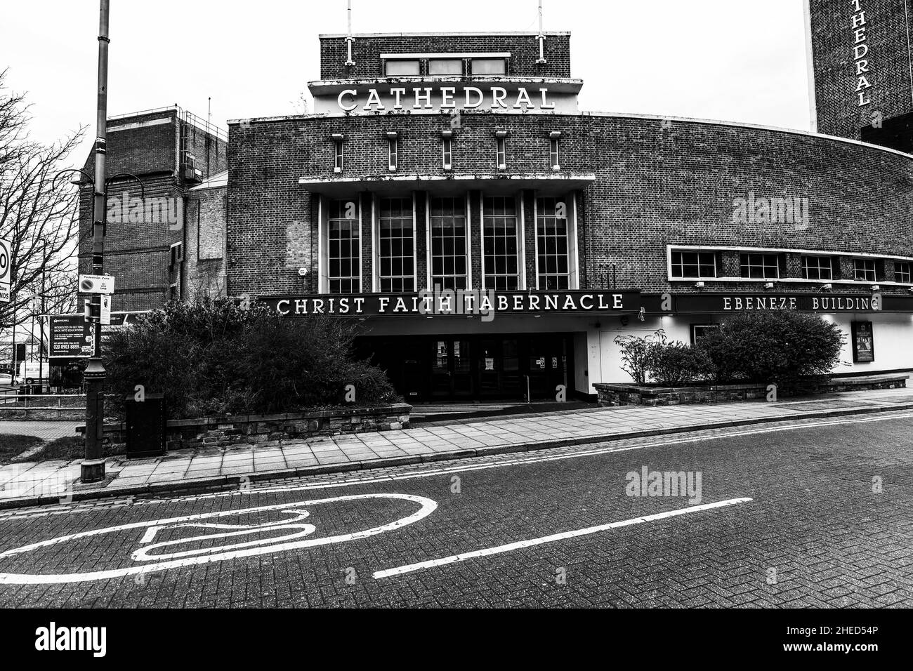 1930s cinema building Black and White Stock Photos & Images - Alamy