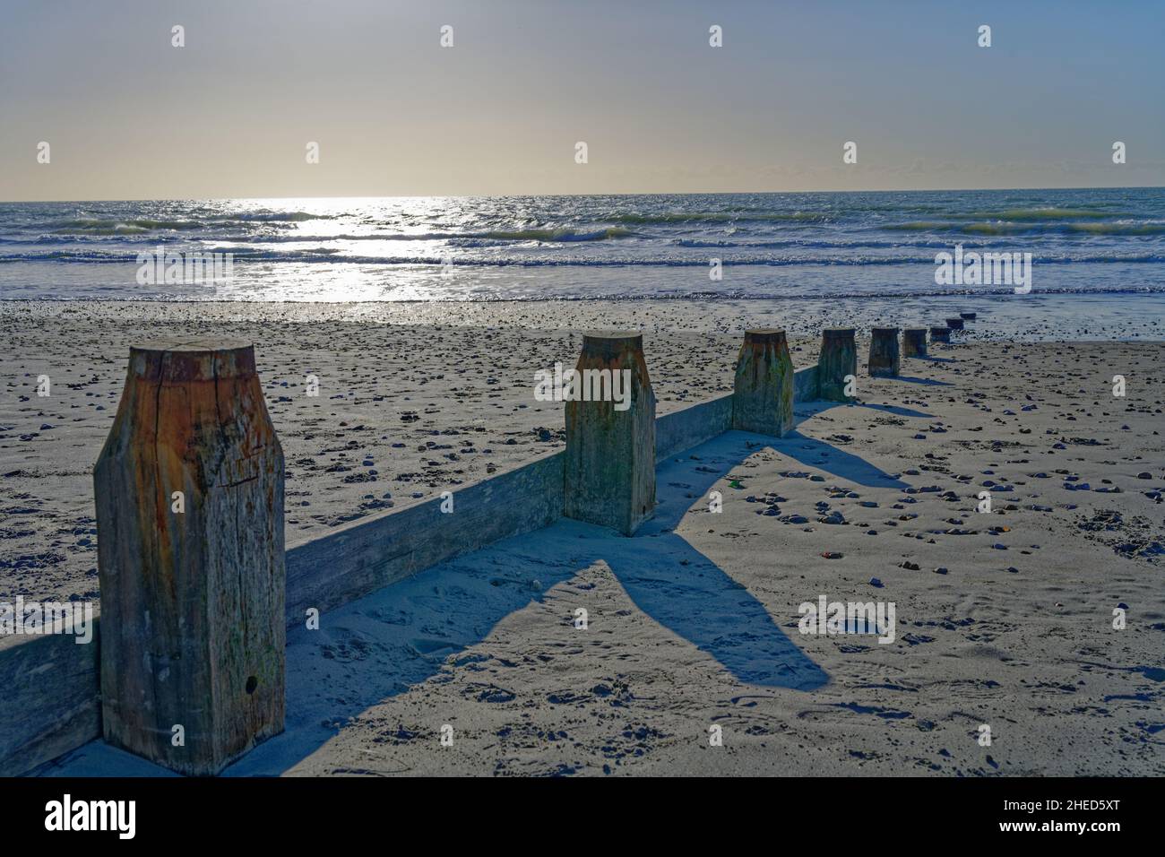View of Groynes on West Wittering Beach Stock Photo - Alamy