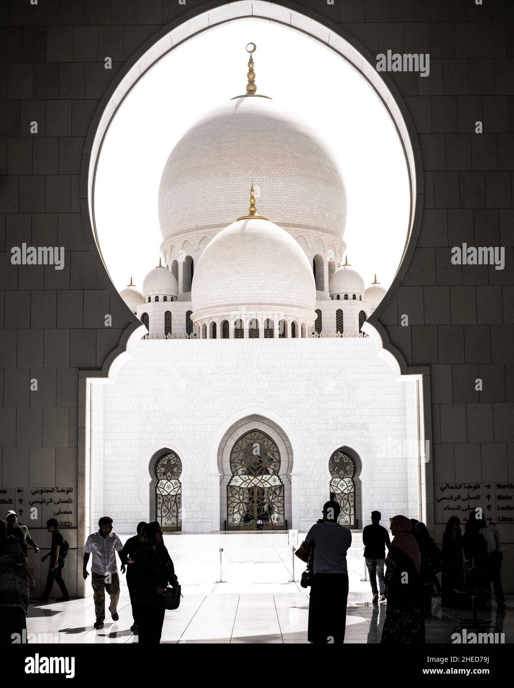 Muslim traveller hi-res stock photography and images - Alamy