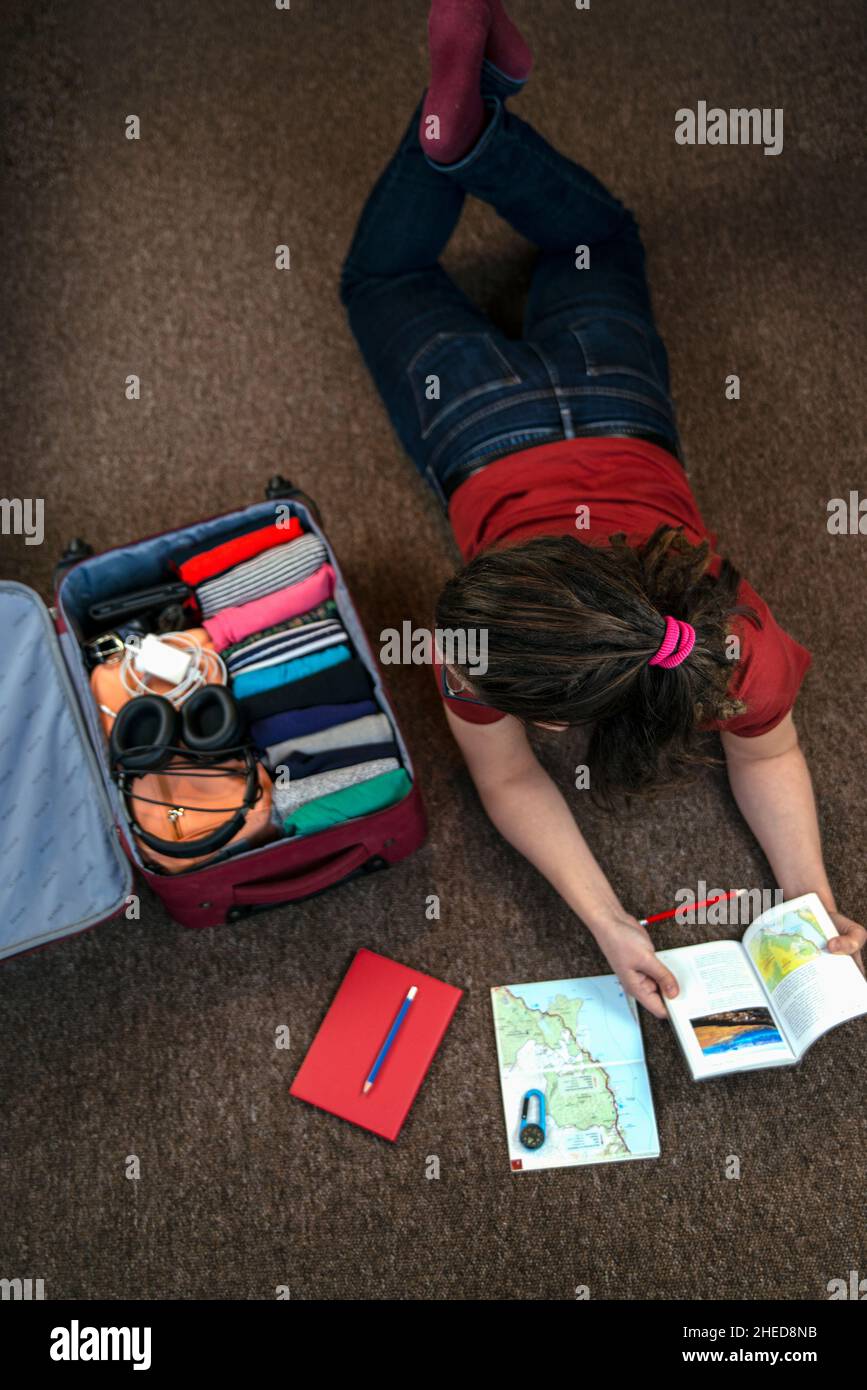 Packing itinerary hi-res stock photography and images - Alamy