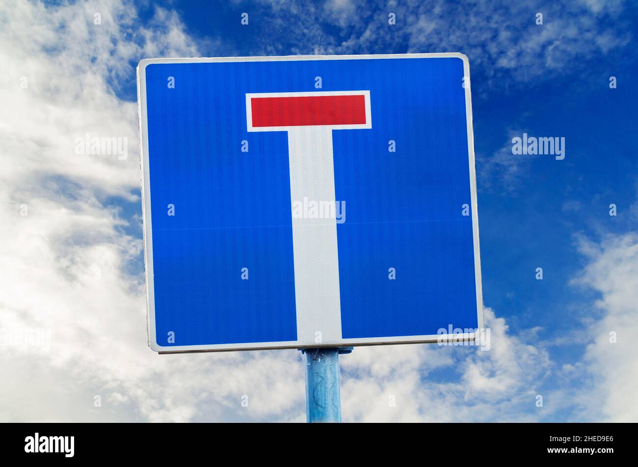 Dead end, no through road traffic sign Stock Photo - Alamy