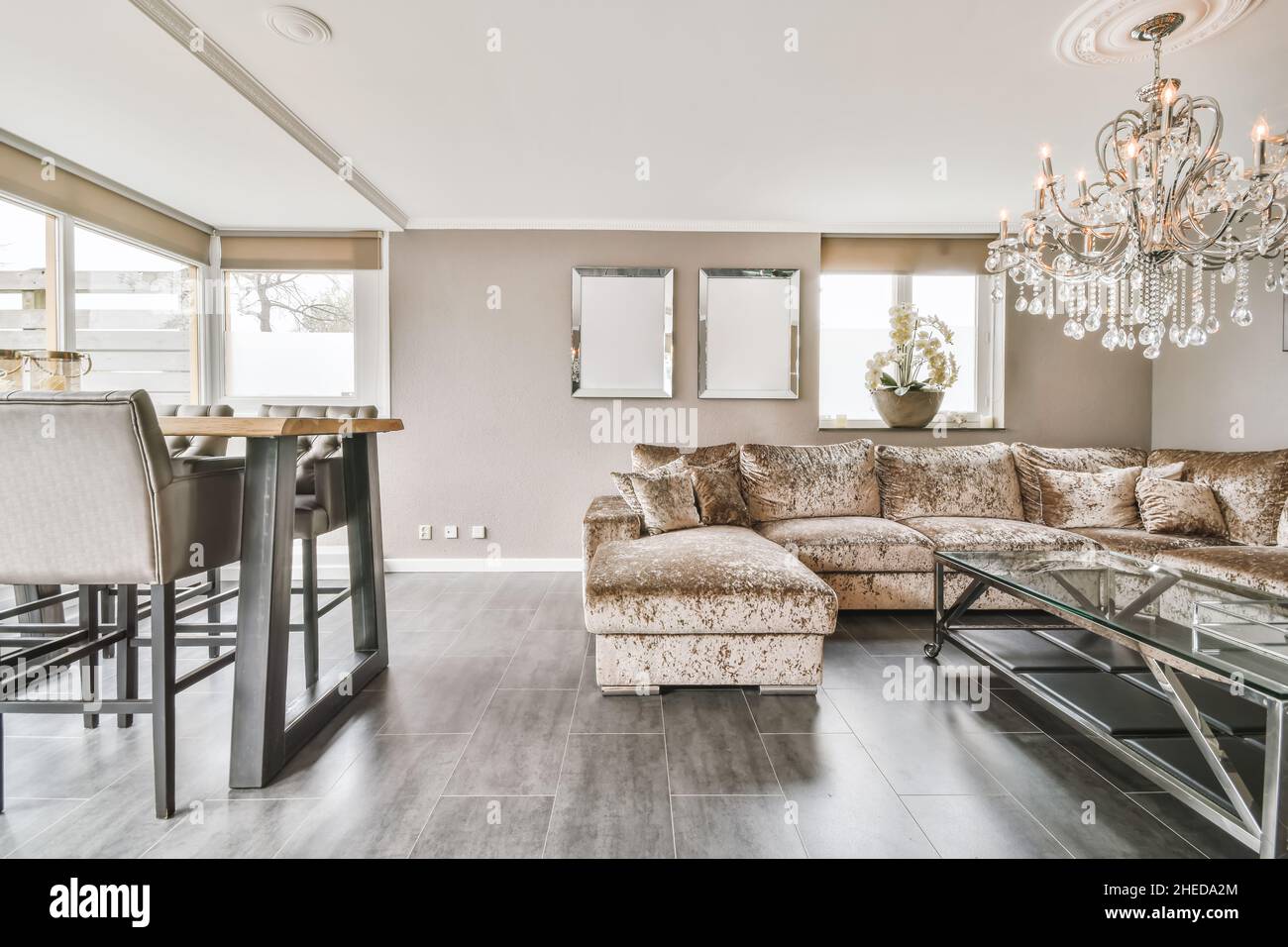 Interior of a beautiful living room. Modern and luxury house design ...