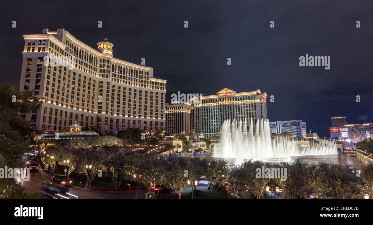 Fountains at Bellagio at night Stock Photo - Alamy